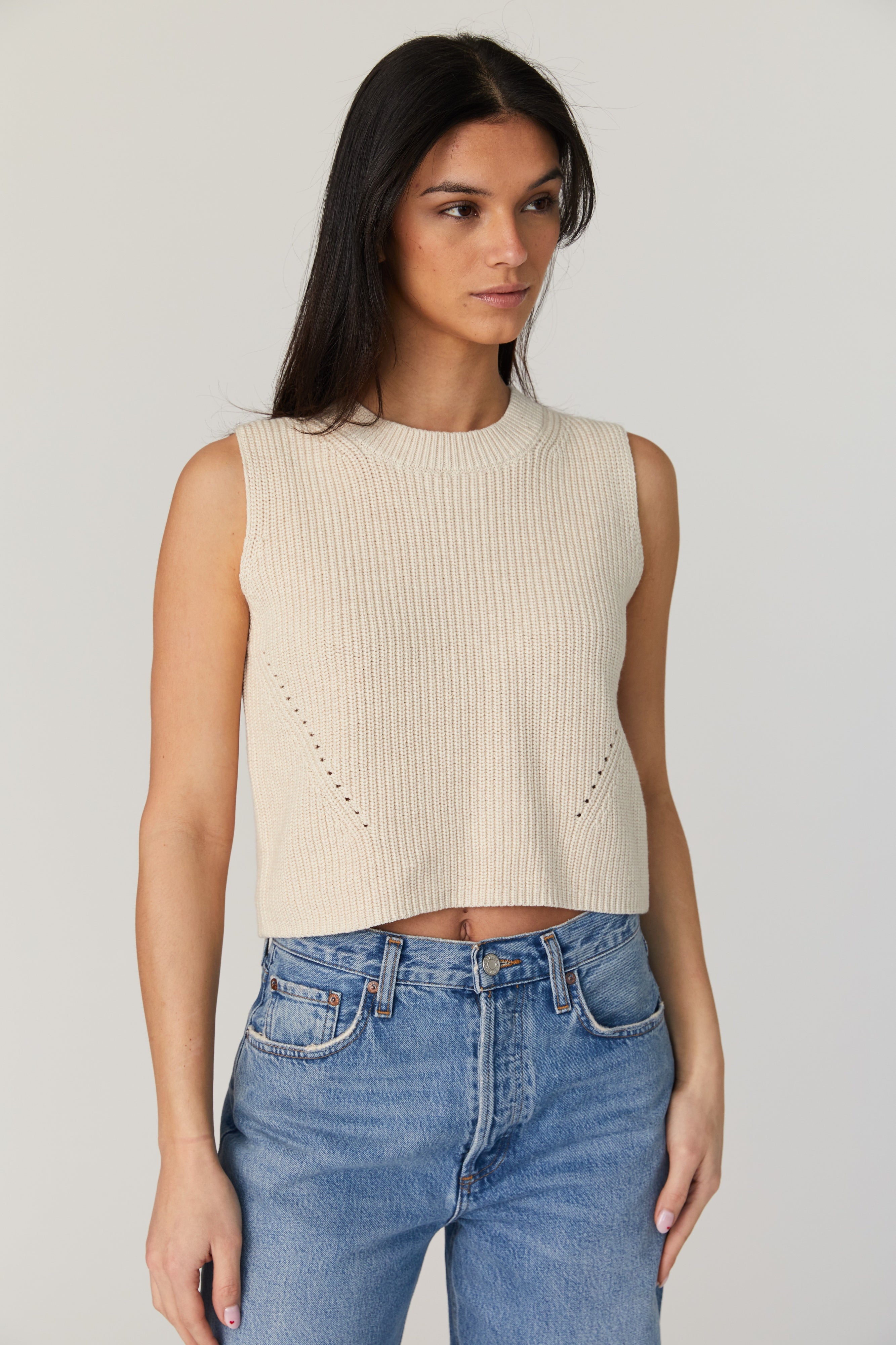 MOZART CREW NECK SLEEVELESS VEST – Copper Penny